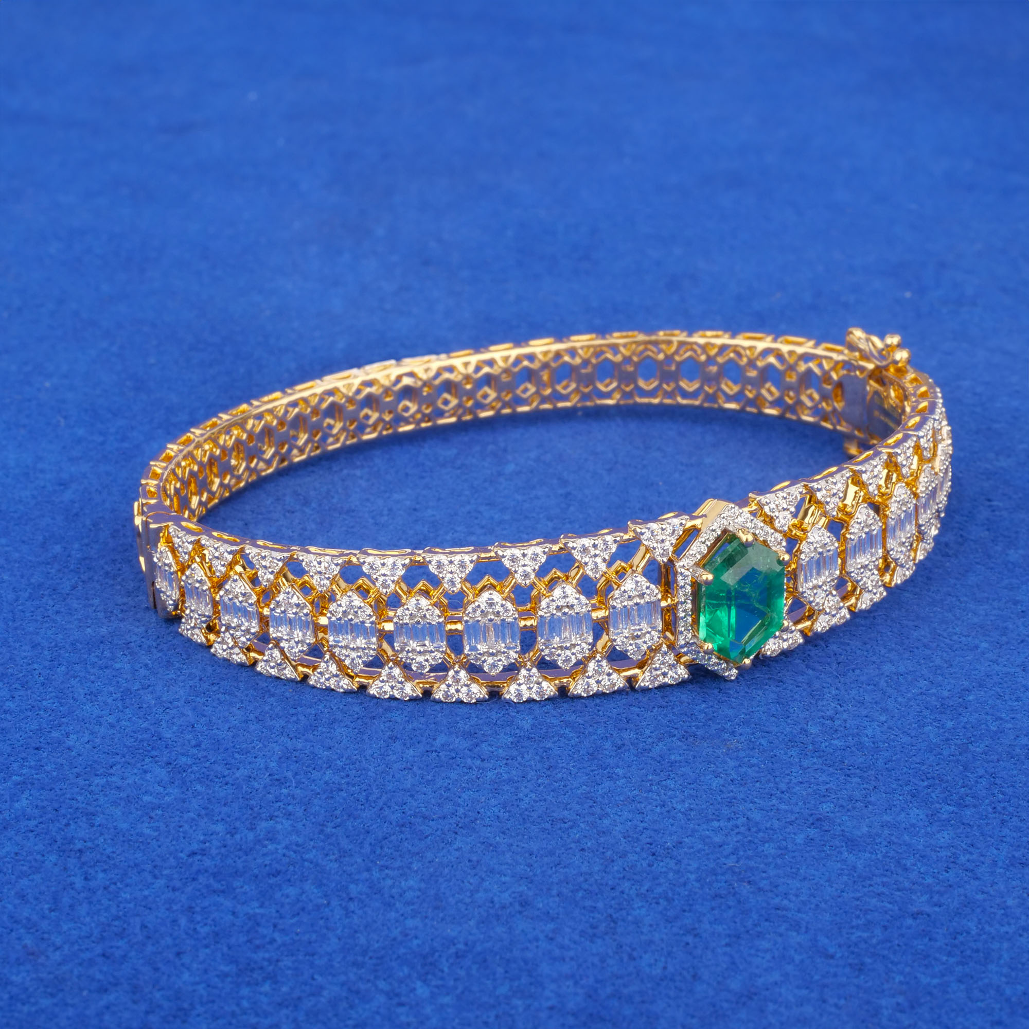Govindji’s | DIAMOND JEWELRY | 18K Yellow Gold Diamond Green Sapphire ...